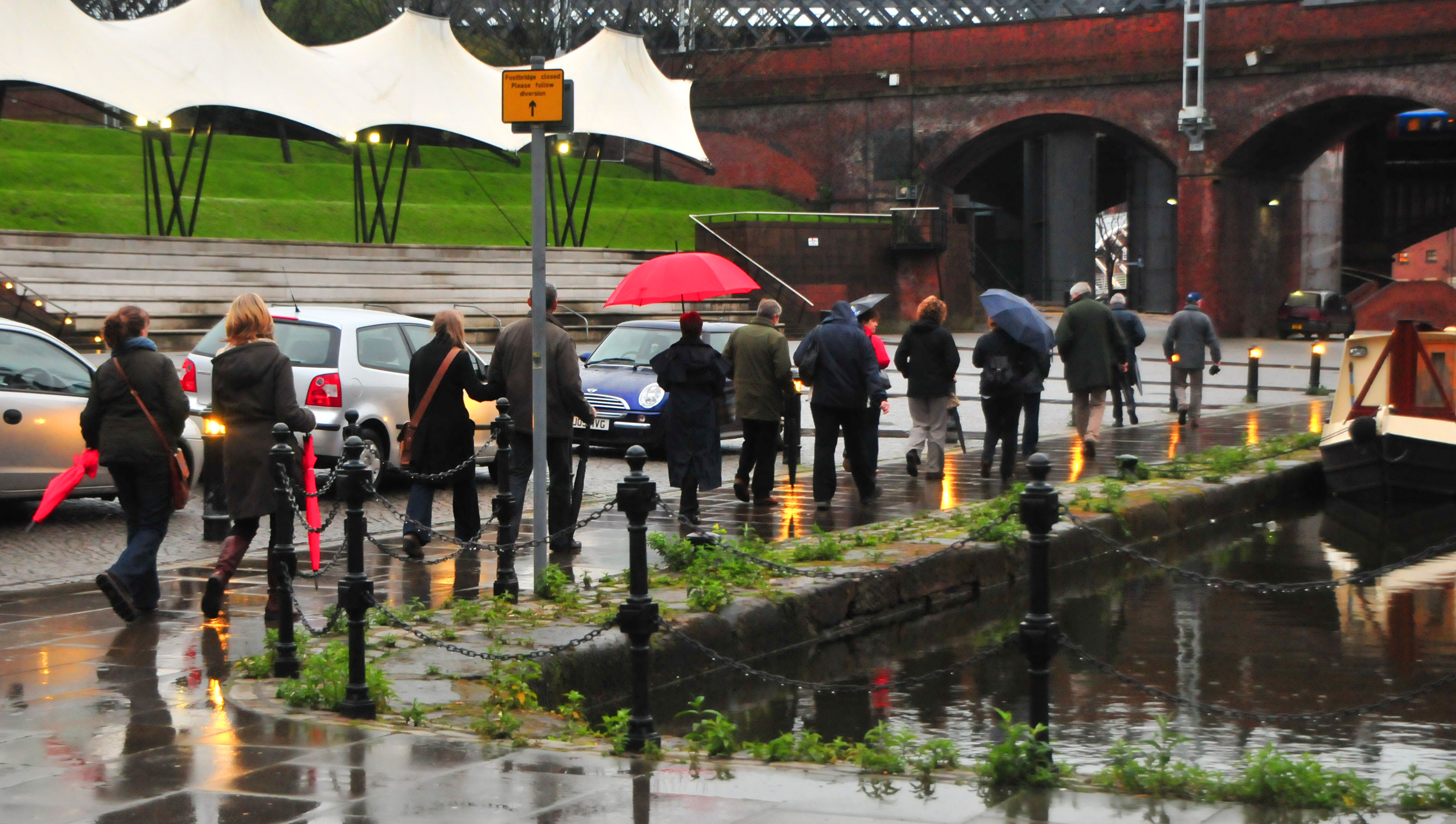 Manchester Tour Guide | Walks, talks and tours